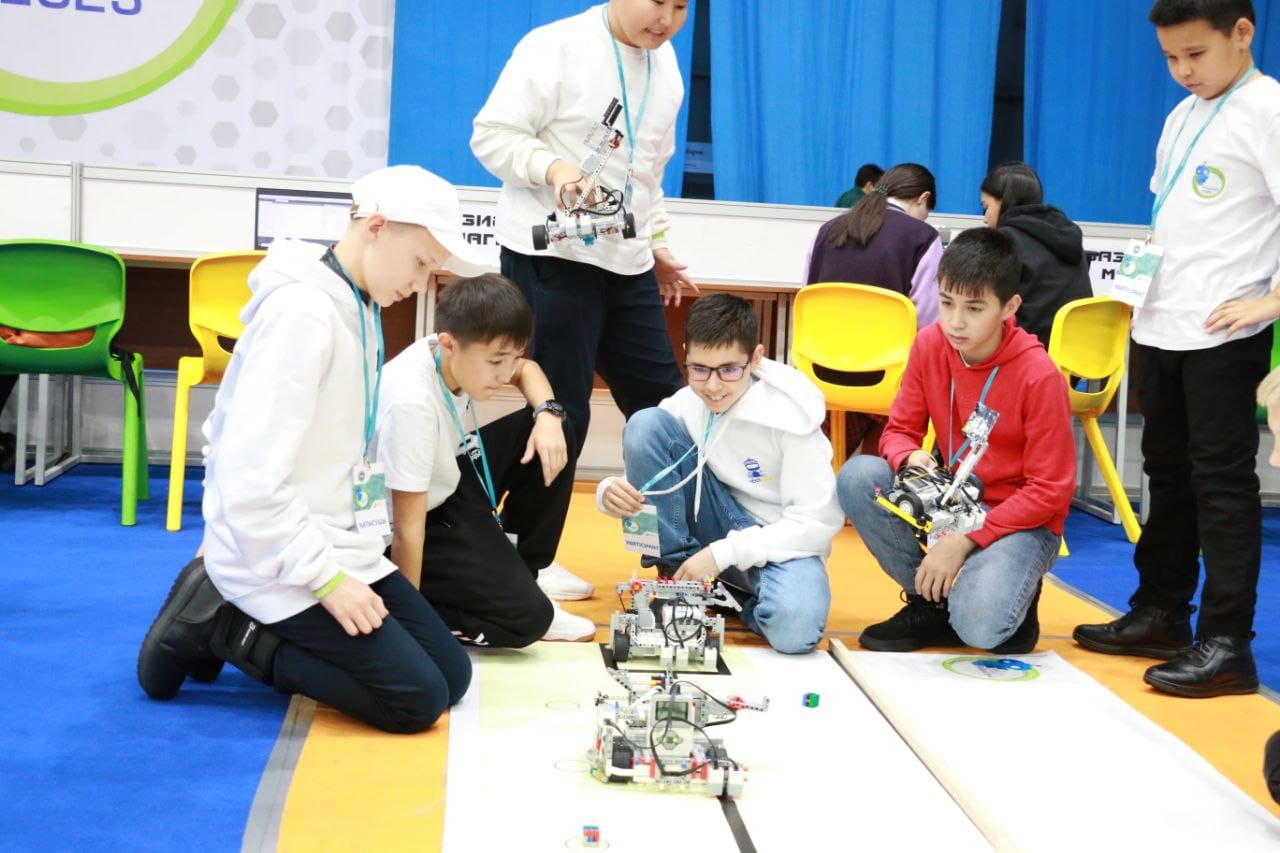 Итоги международного Фестиваля RoboLand-2023