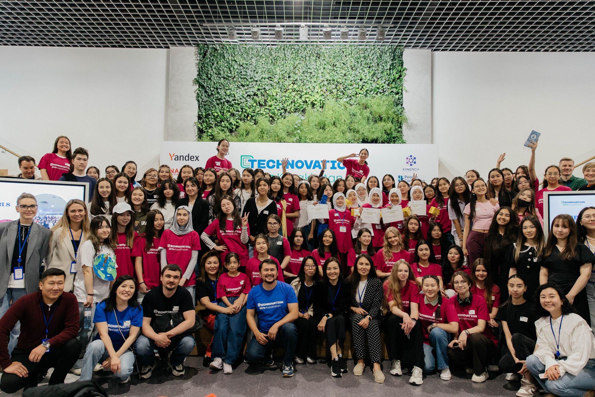 Девочки из Казахстана получили награду "Technical Prize" на финале ...